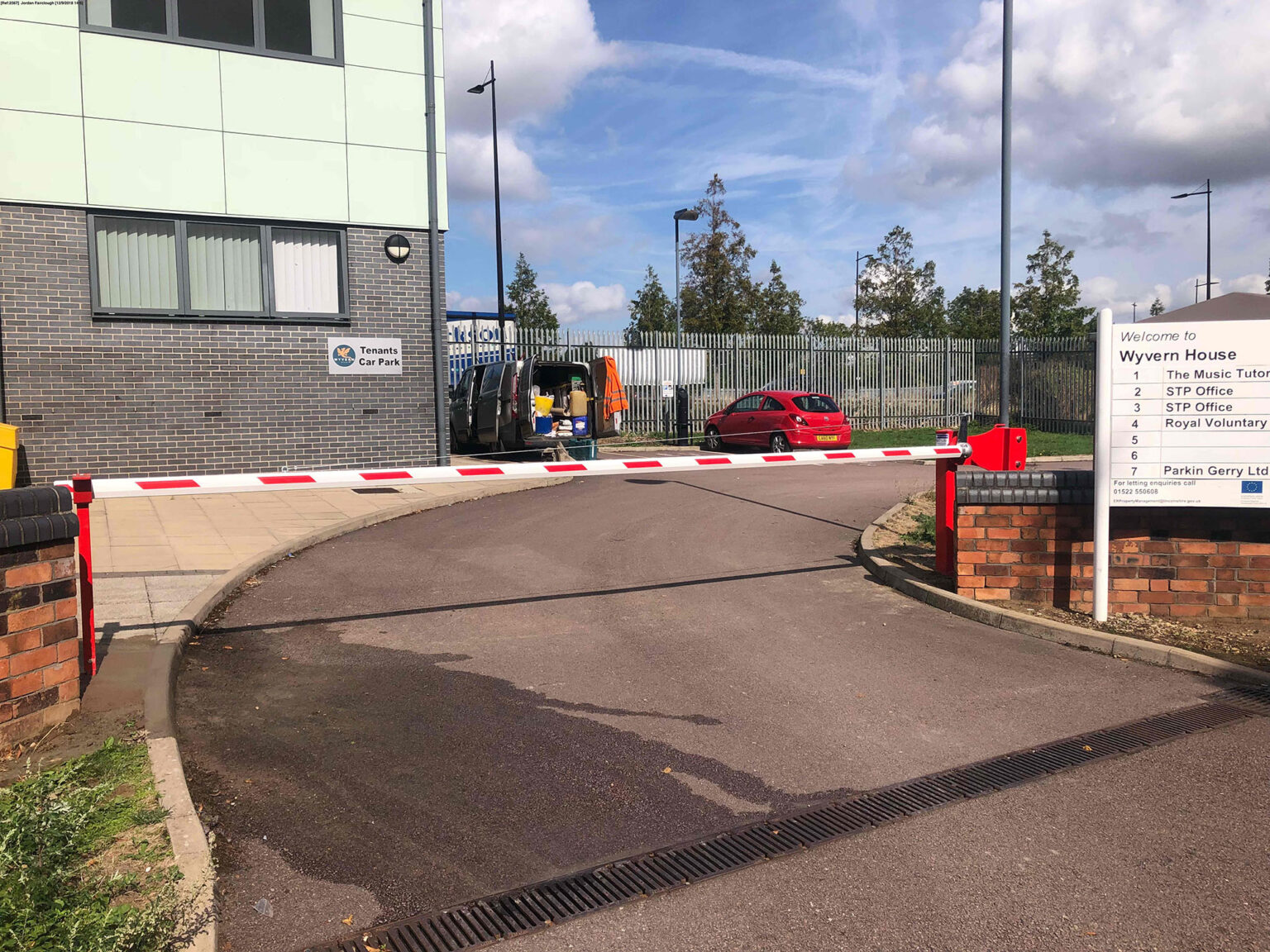 Red Flags in Manual Barriers: Don't Ignore the Warning Signs